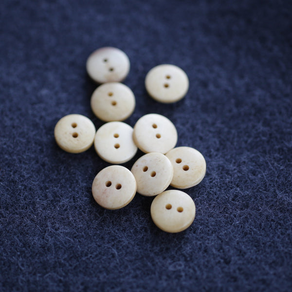 Bone Buttons Pack of 10 – Townsends