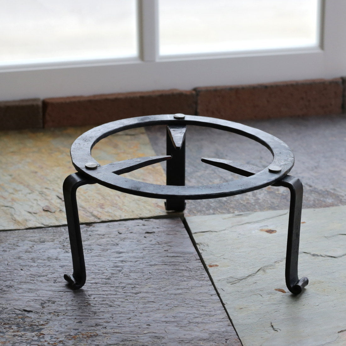 Round Iron Trivet – Townsends