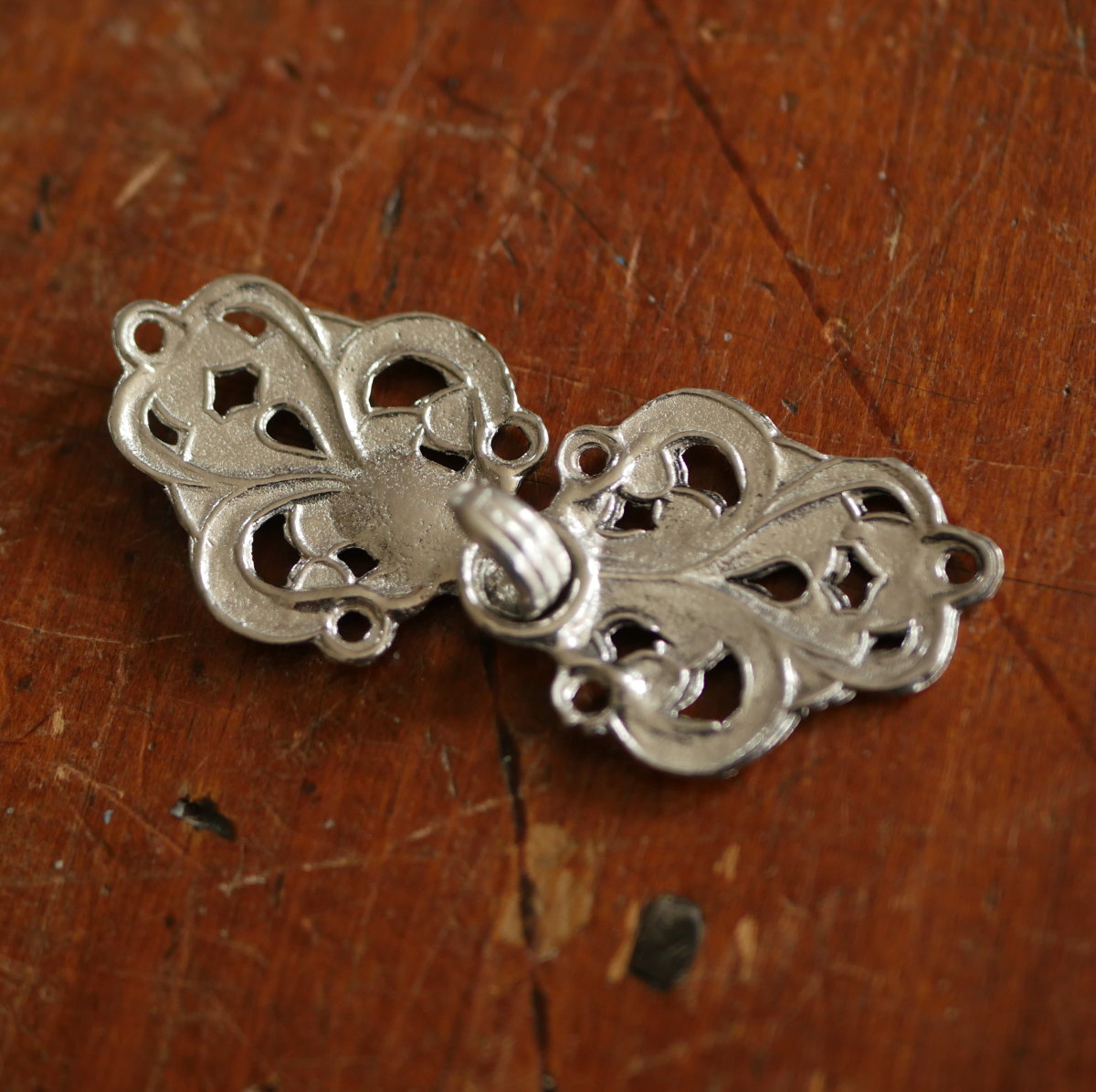 Cloak Clasps Style D – Townsends